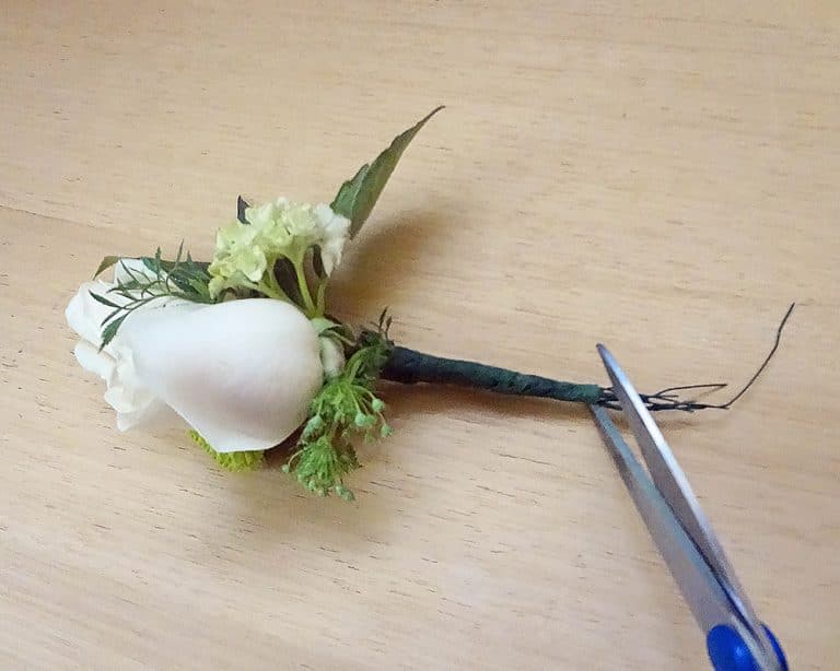 How To Make A Corsage