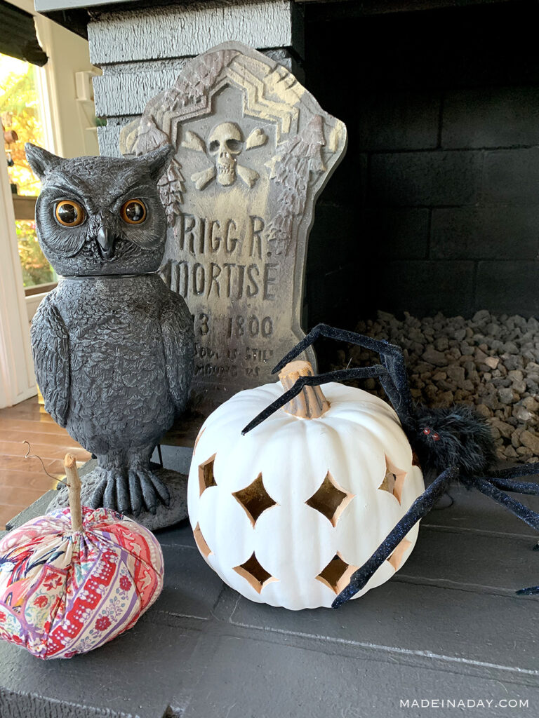 Mesmerizing Two Headed Skeleton Halloween Decor