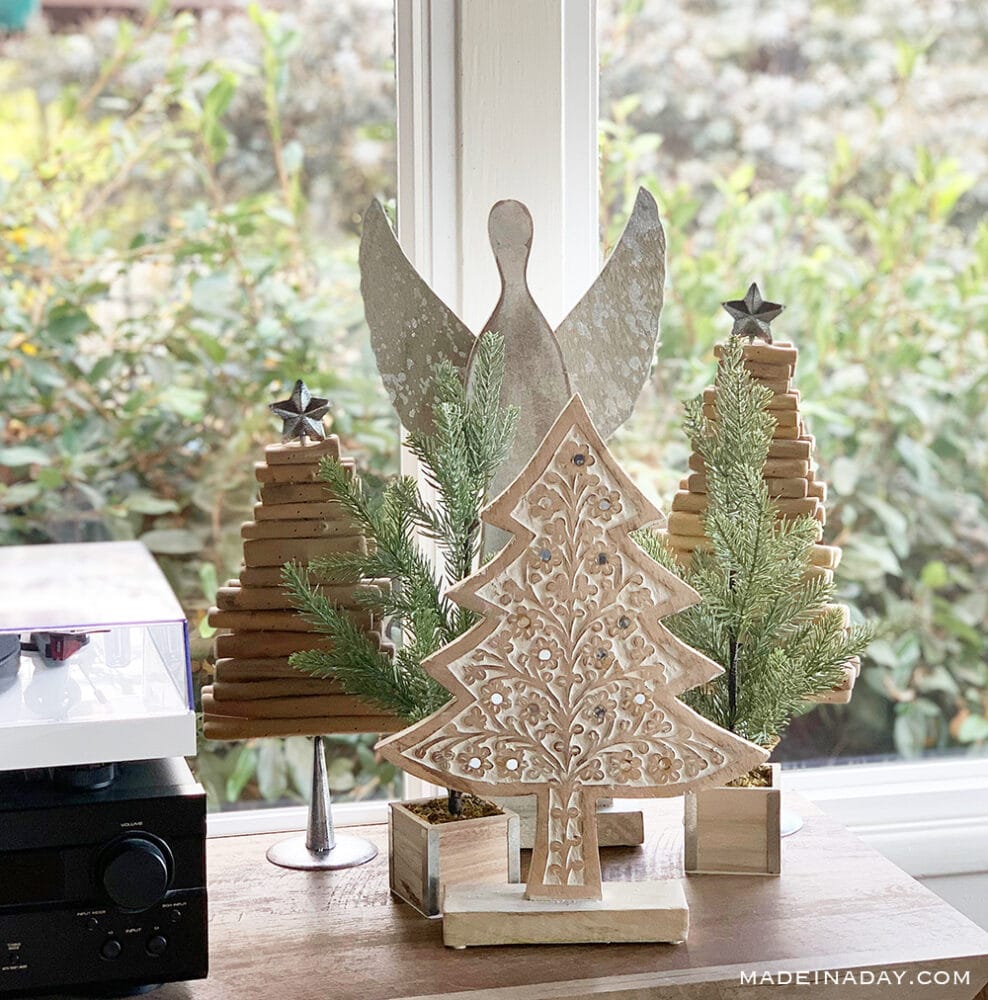 Creating Simple Scandinavian Style Holiday Decor