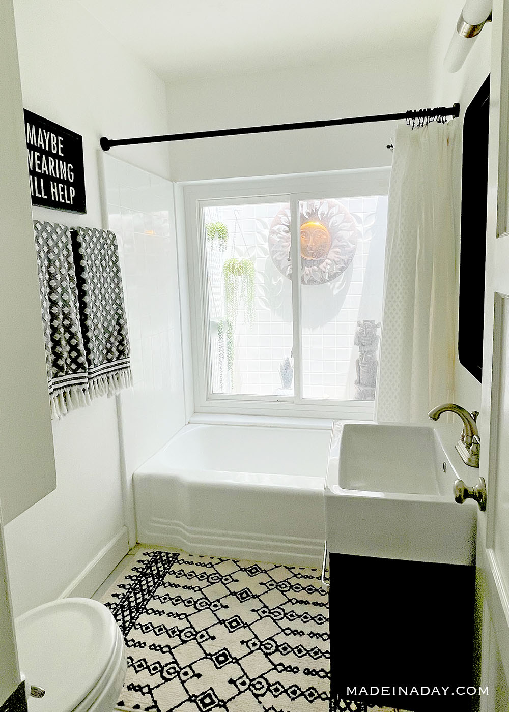 How To Decorate An Atrium Island Style!