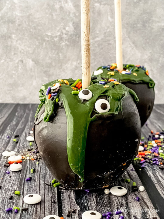Hocus Pocus Cauldron Monster Apples