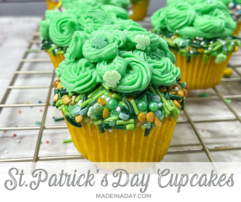 Lucky St Patricks Day Cupcakes