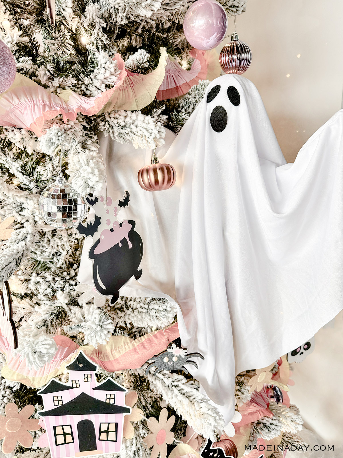 Spooky Cute Ghost Halloween Tree