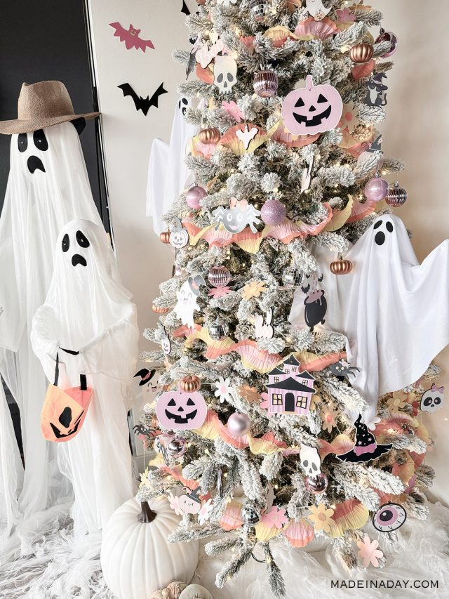 Spooky Cute Ghost Halloween Tree